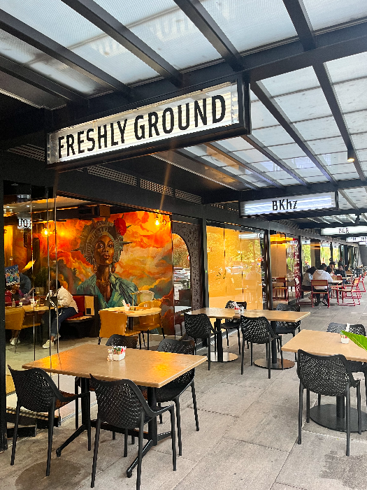 Cafe Focus: Freshly Ground Coffee - Coffee Magazine
